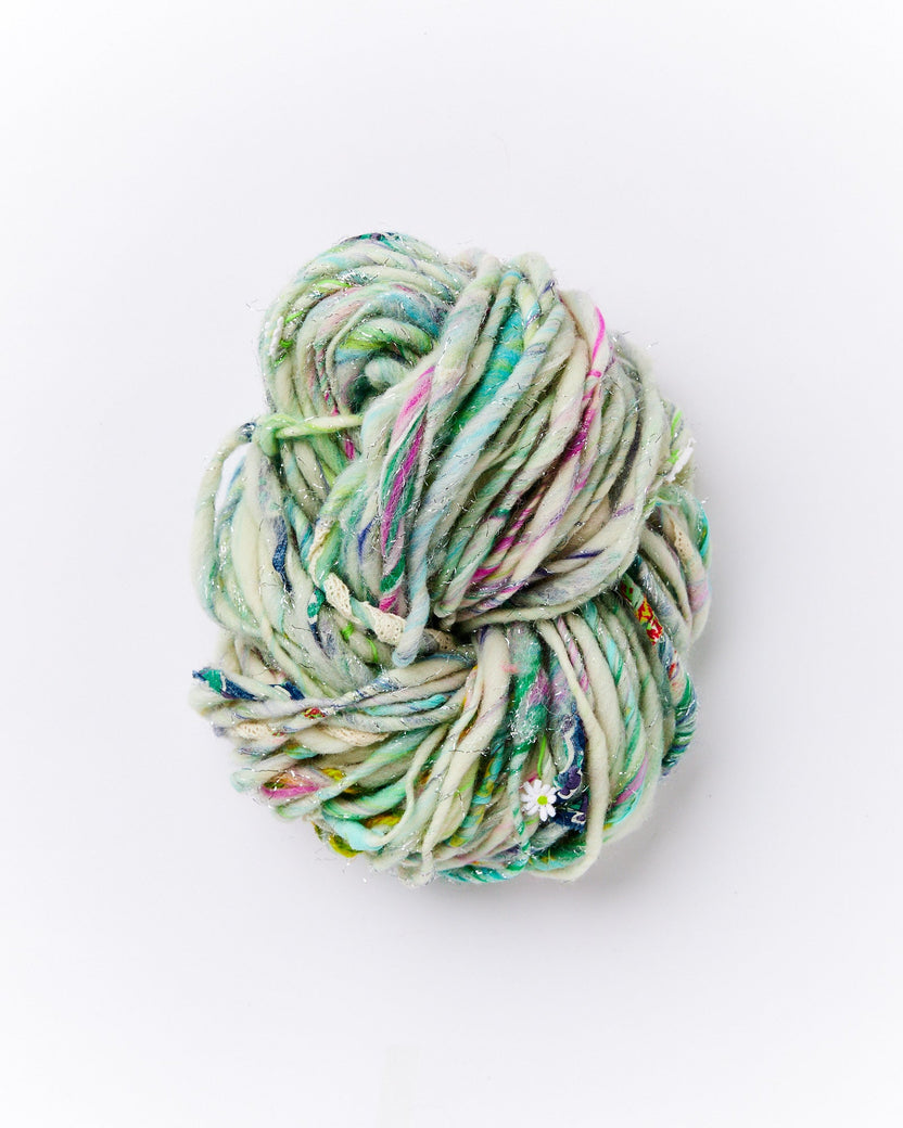 Daisy Chain Yarn – Knit Collage